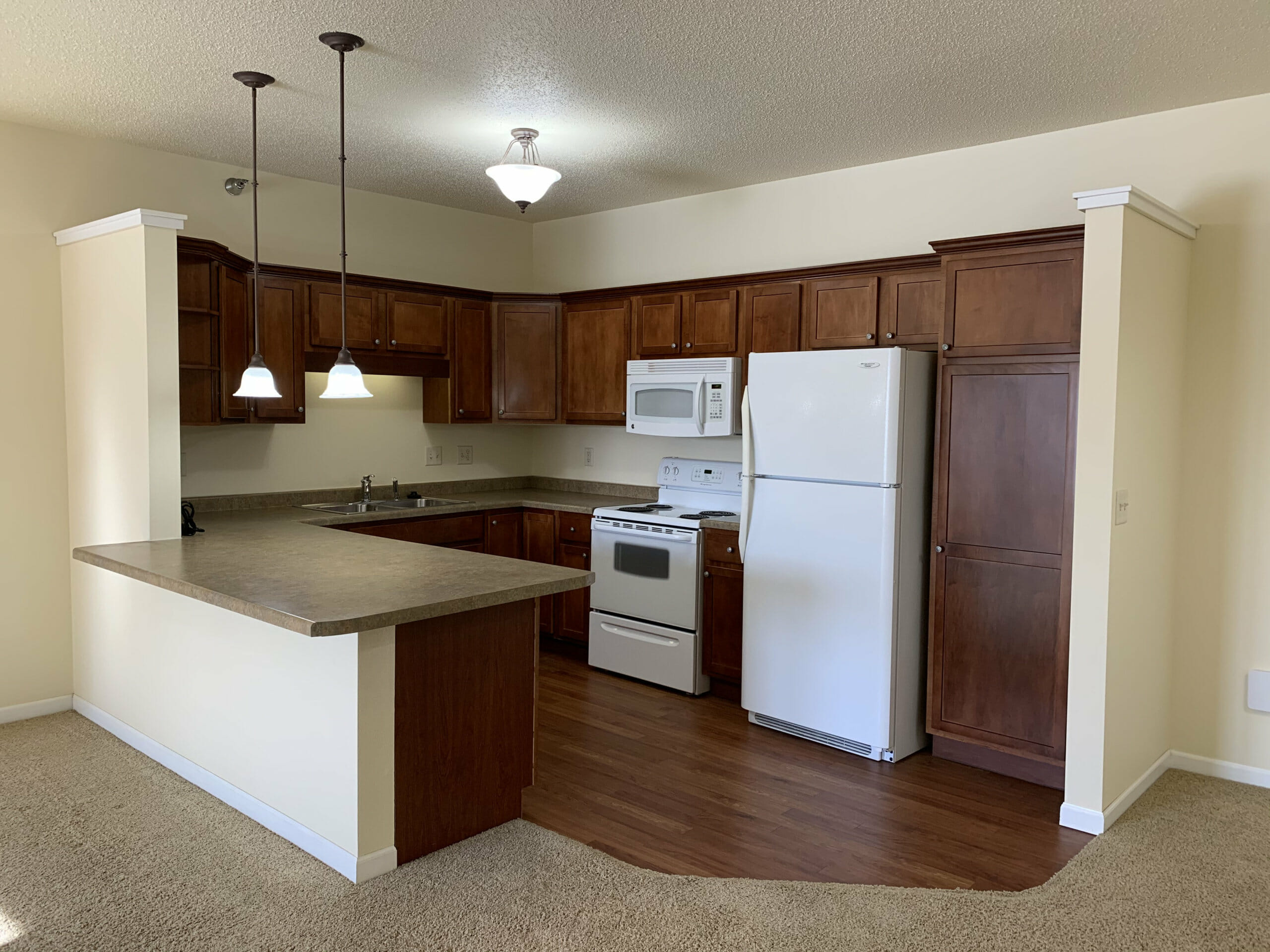 The Crossing One-Bedroom Apartment - HighPointe Apartment Homes